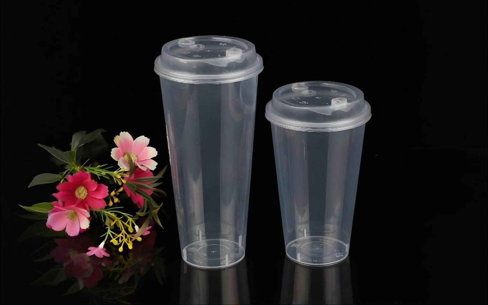 A Complete Guide to Disposable Plastic Cups | EPAK Group